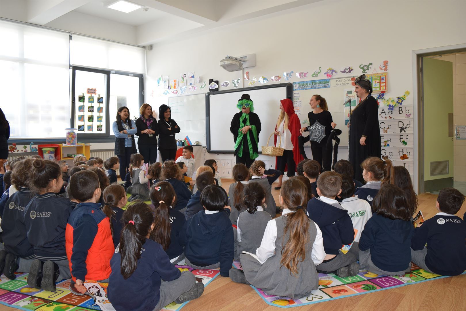 Infants Department celebrates World book day - SABIS® SUN International ...