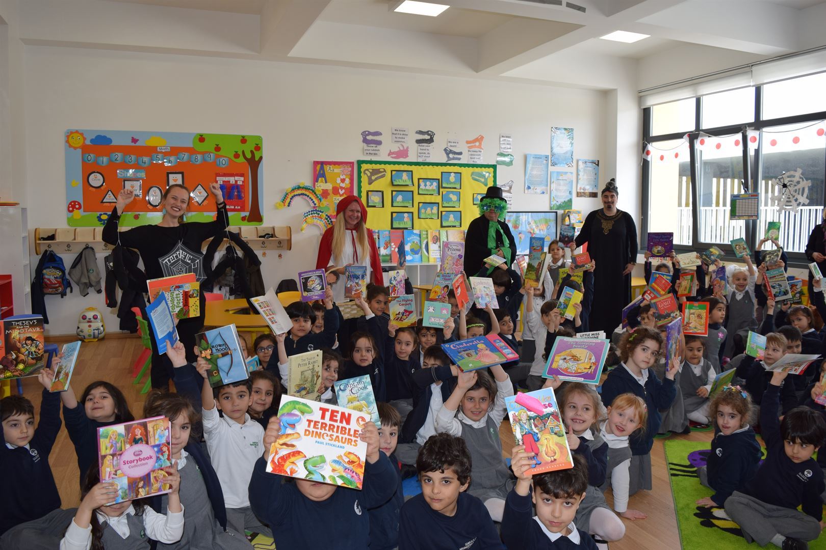 Infants Department celebrates World book day - SABIS® SUN International ...